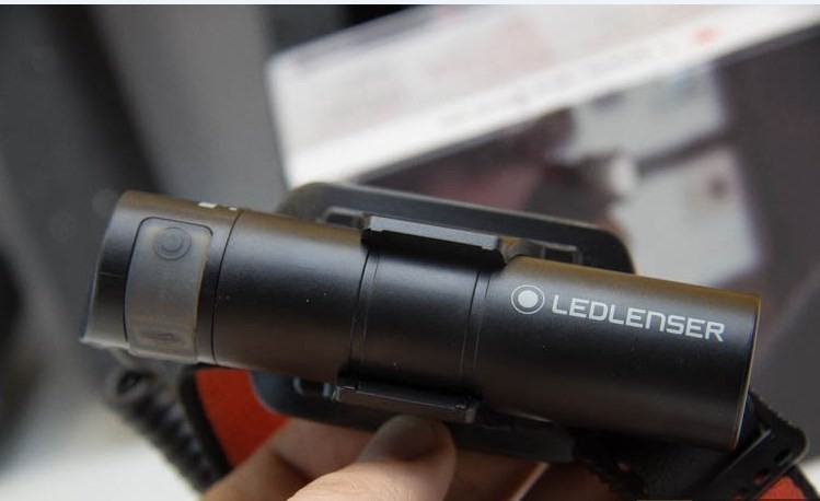 Обзор LED LENSER H8R. Аккумуляторный налобноый фонарь с высокой ...