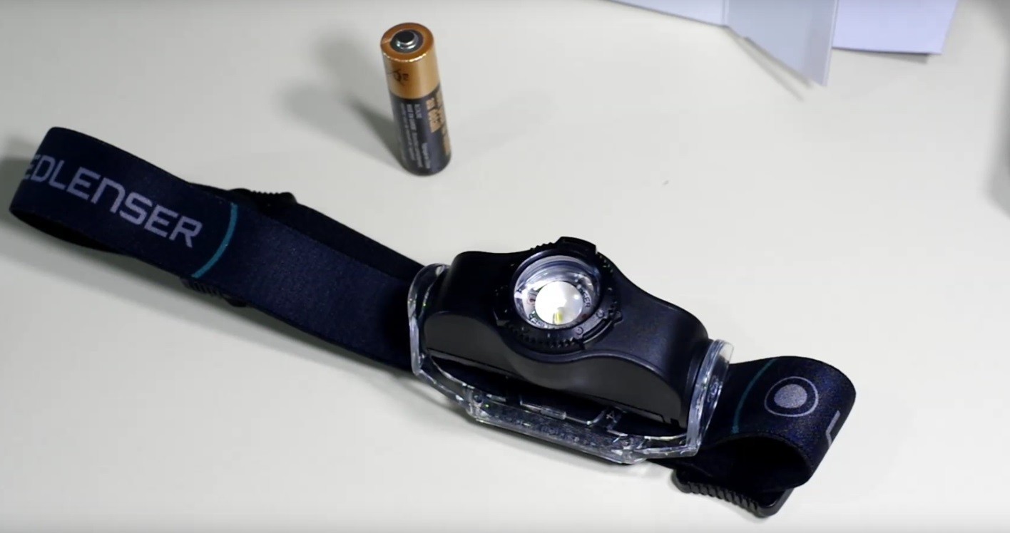 Обзор LED LENSER MH4. Двухлучевой светодиодный фонарь с креплением на ...